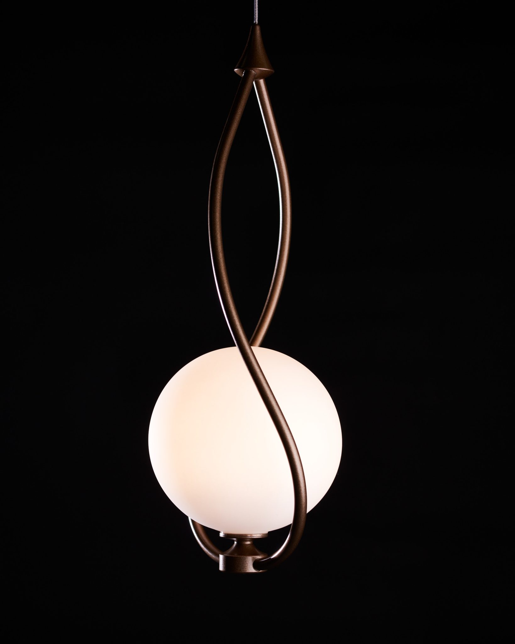Pearl 6 - Custom Lighting Designers and Manufacturers in Canada